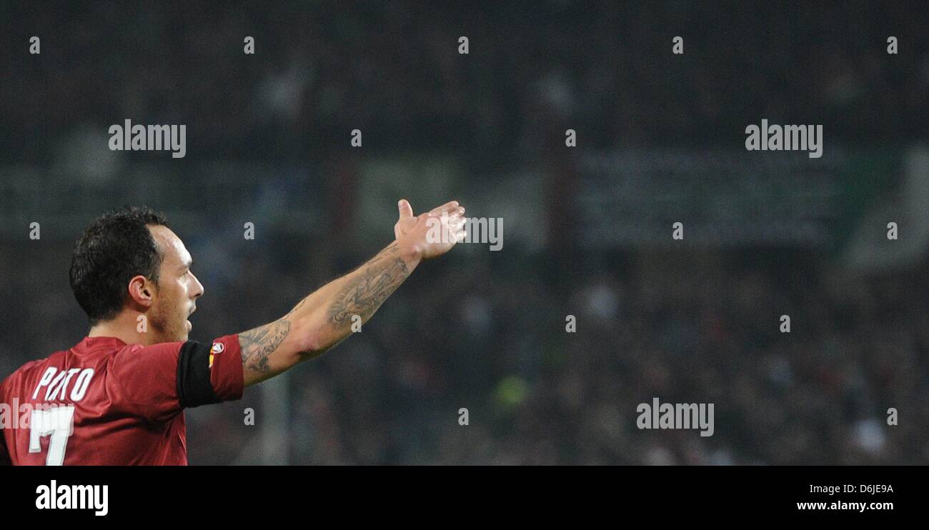 Hanover's Sergio Pinto celebrates after his team scored the 2-0 during ...