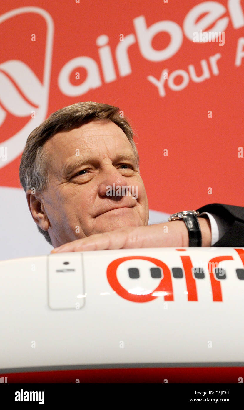 Airline of the year 2012 hi-res stock photography and images - Alamy