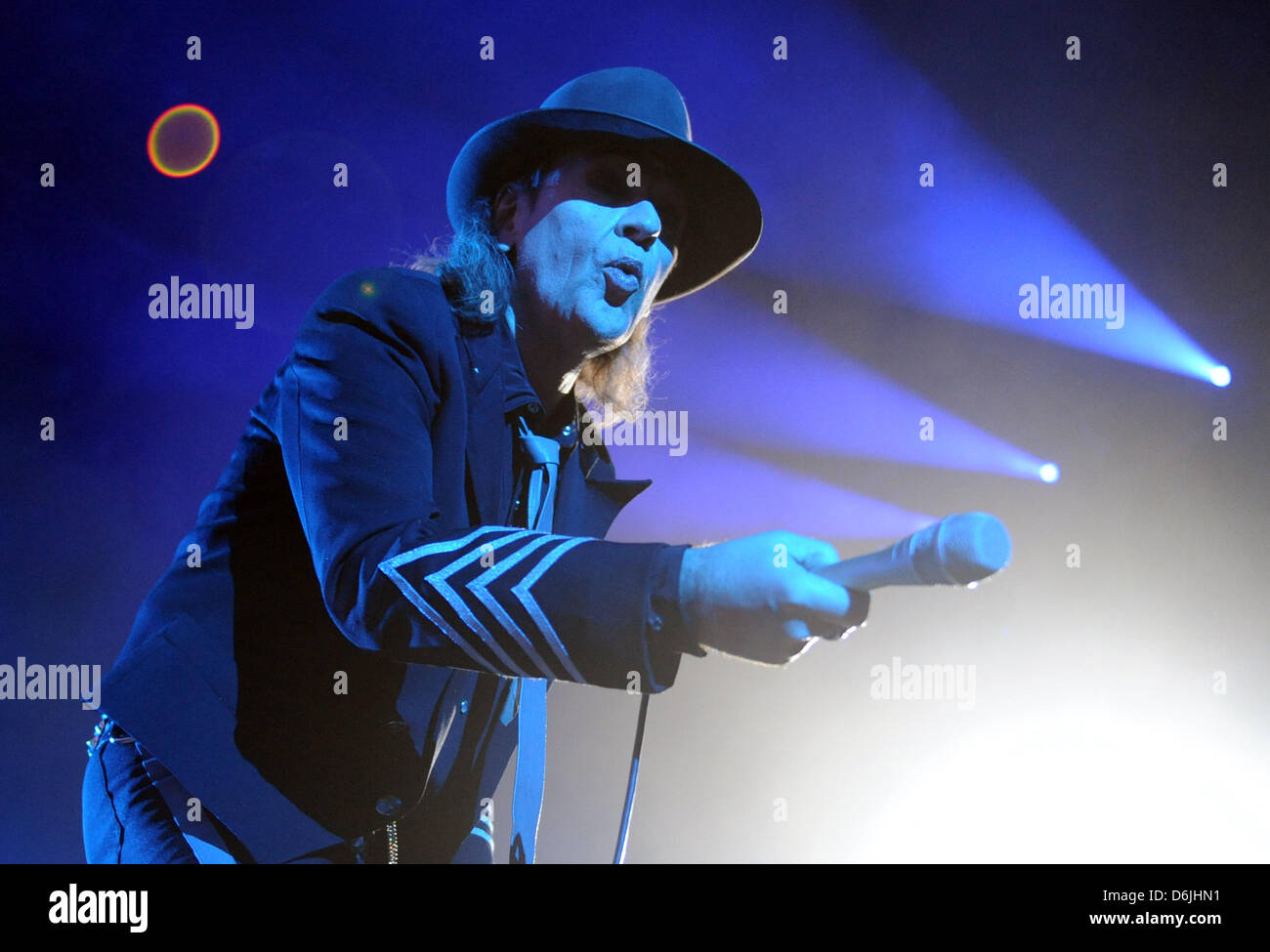 Udo lindenberg singer hat stage hi-res stock photography and images - Alamy