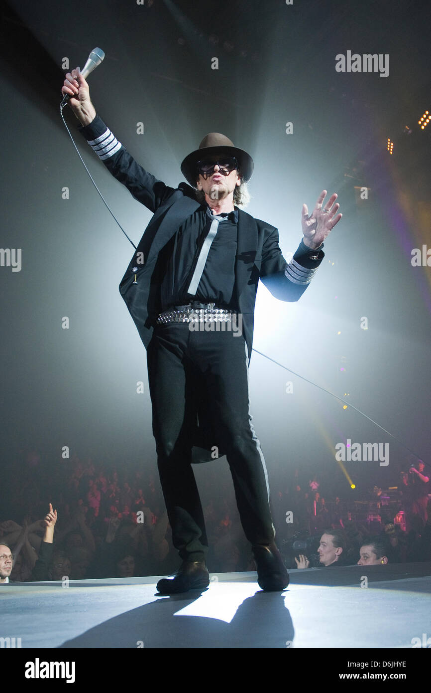 Udo lindenberg singer stage hi-res stock photography and images - Alamy