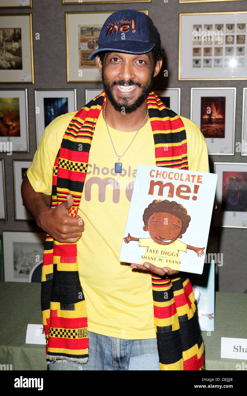 Illustrator, Shane W. Evans Book launch for 'Chocolate Me' at Books of ...