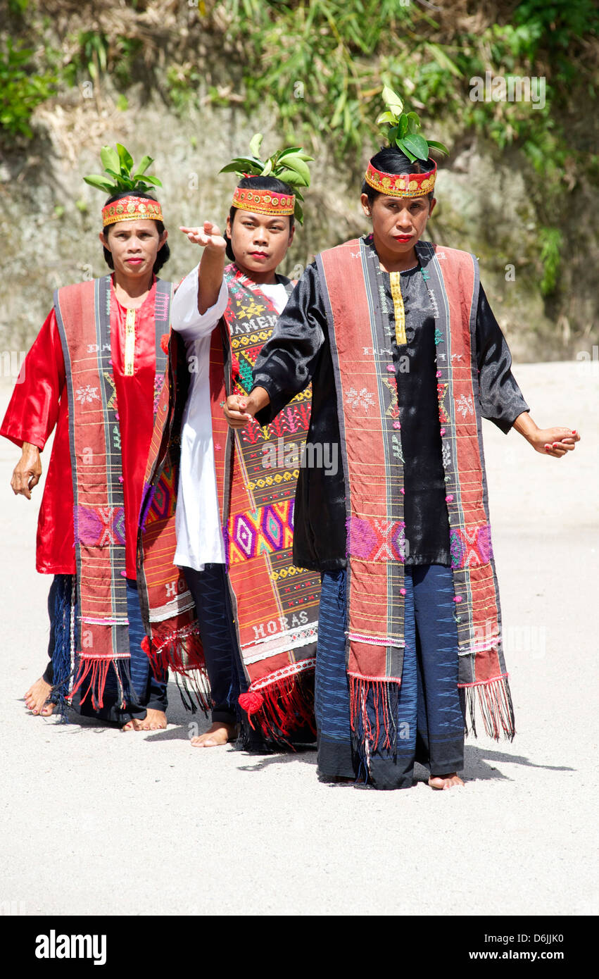 Batak traditional dress hi-res stock photography and images - Alamy