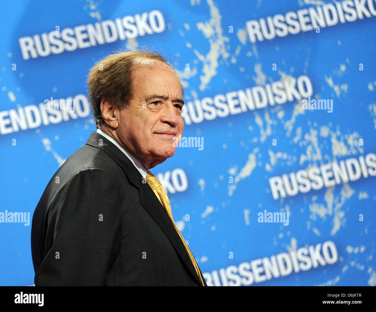 Producer Arthur Cohn arrives at the premiere of the film 'Russendisko ...