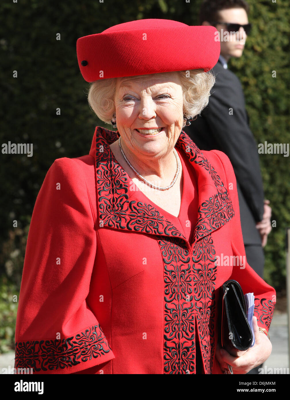 Dutch Queen Beatrix of the Netherlands arrives for a visit to the ...