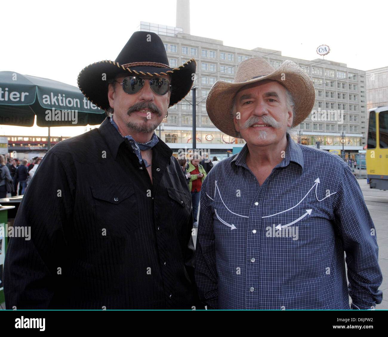 Bellamy brothers hi-res stock photography and images - Alamy