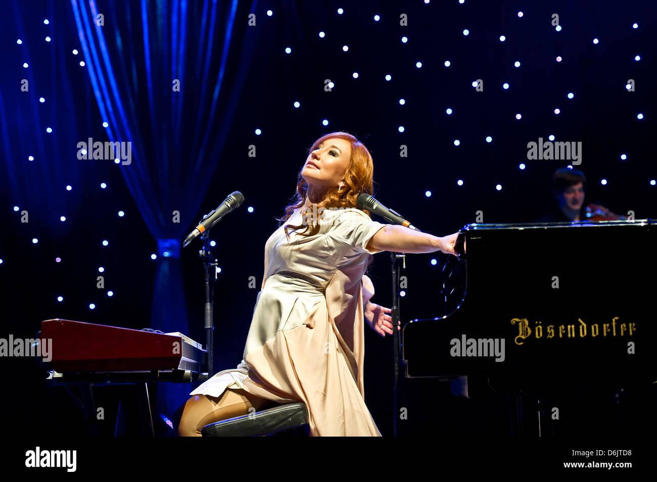 Tori Amos performs live at Royal Albert Hall London, England - 02.11.11 ...