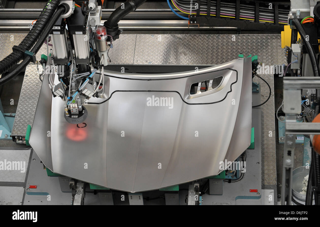 Work is done on the body of the new Mercedes-Benz SL sports car at the ...
