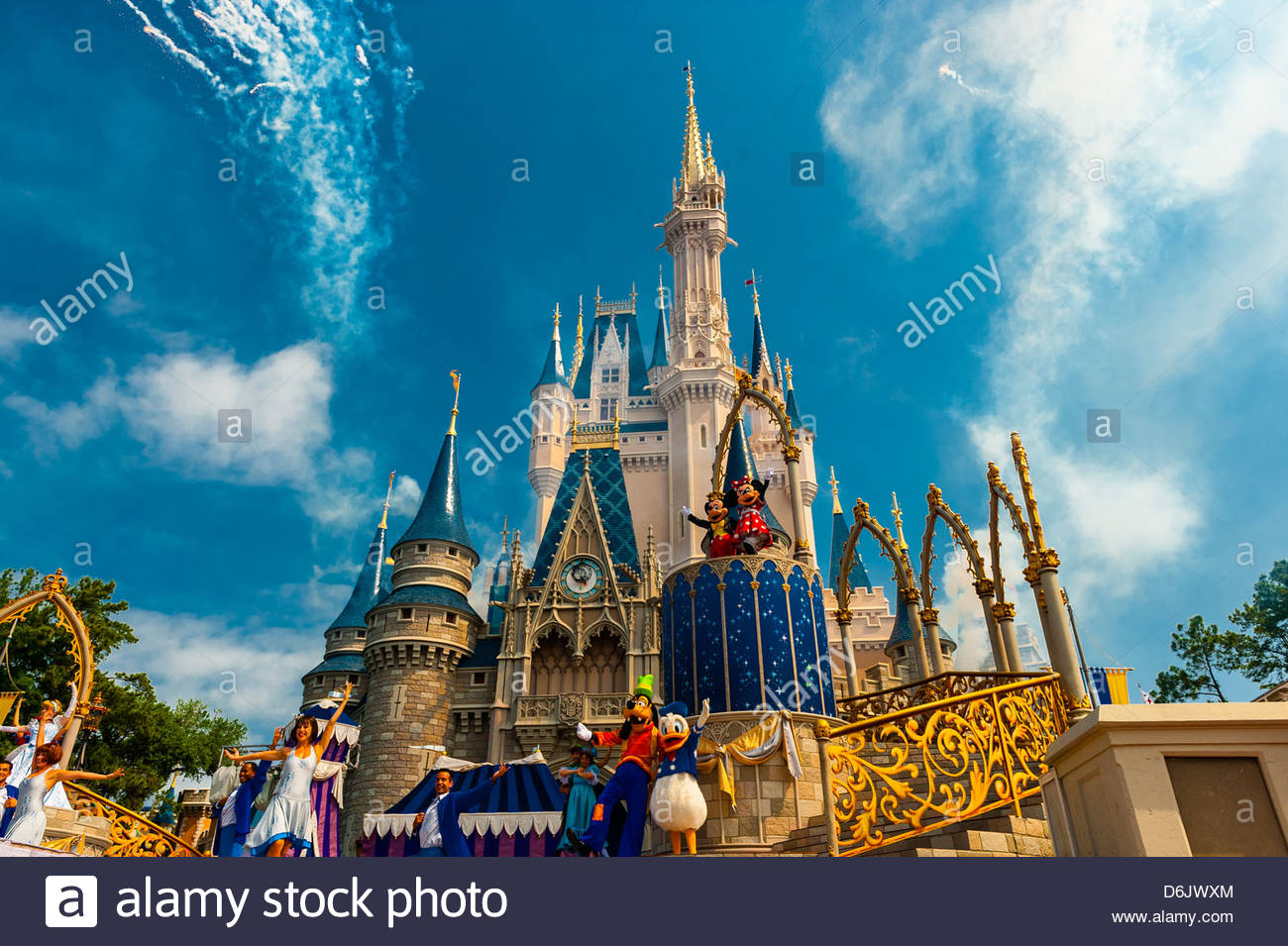 Mickey In Front Cinderella Castle Stock Photos & Mickey In Front ...