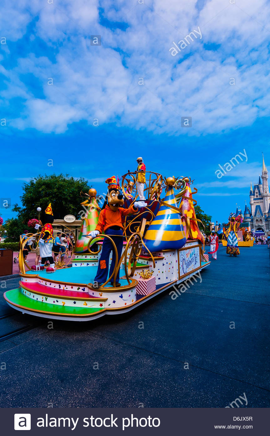 Goofy Magic Kingdom Walt Disney Stock Photos & Goofy Magic Kingdom Walt ...