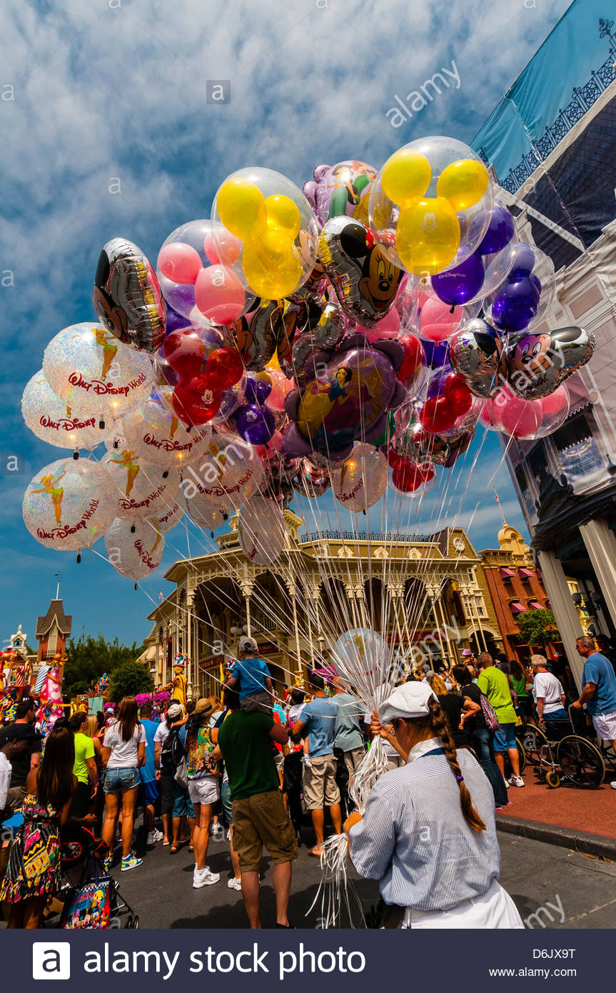 Disney Main Street Usa Stock Photos & Disney Main Street Usa Stock ...
