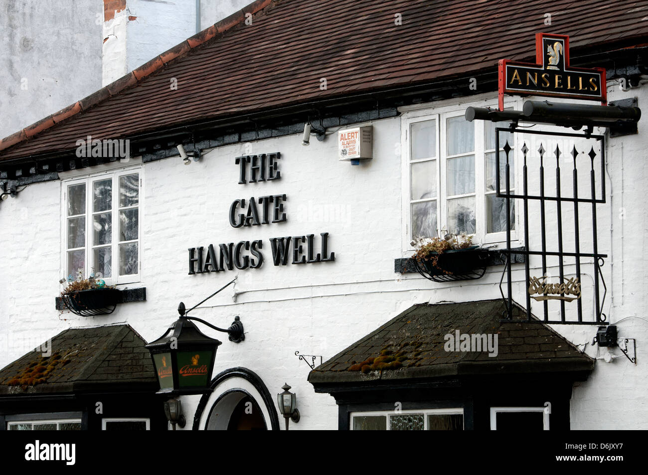 The Gate Hangs Well pub, Headless Cross, Redditch, UK Stock Photo - Alamy
