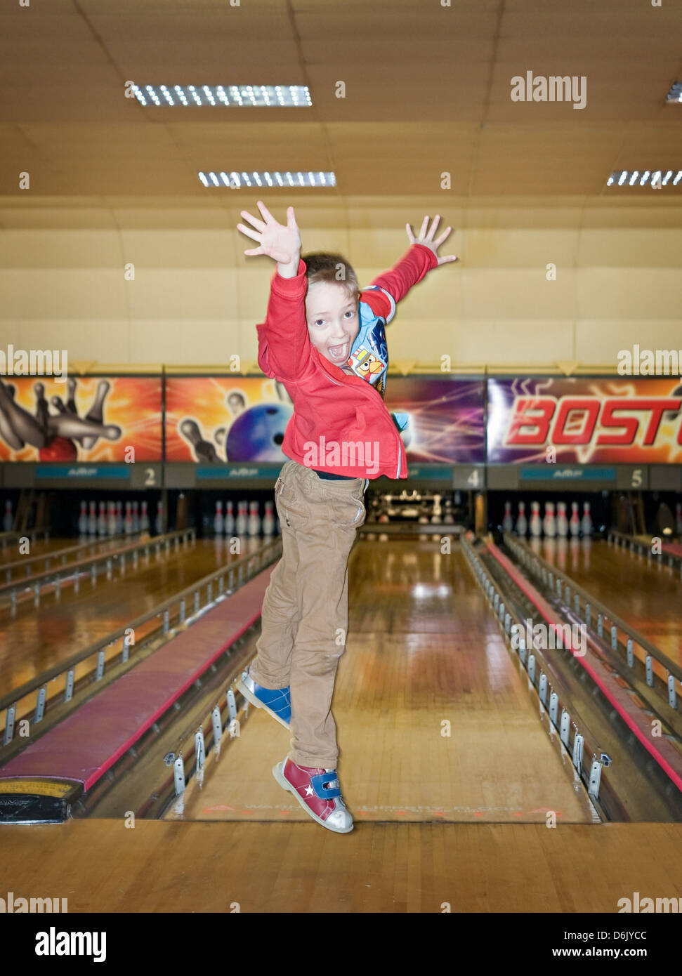 Boy bowling alley hi-res stock photography and images - Alamy