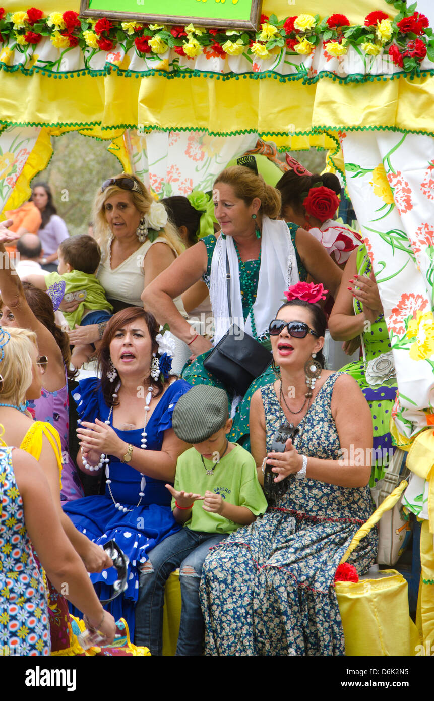 Singing spanish traditional hi-res stock photography and images - Alamy