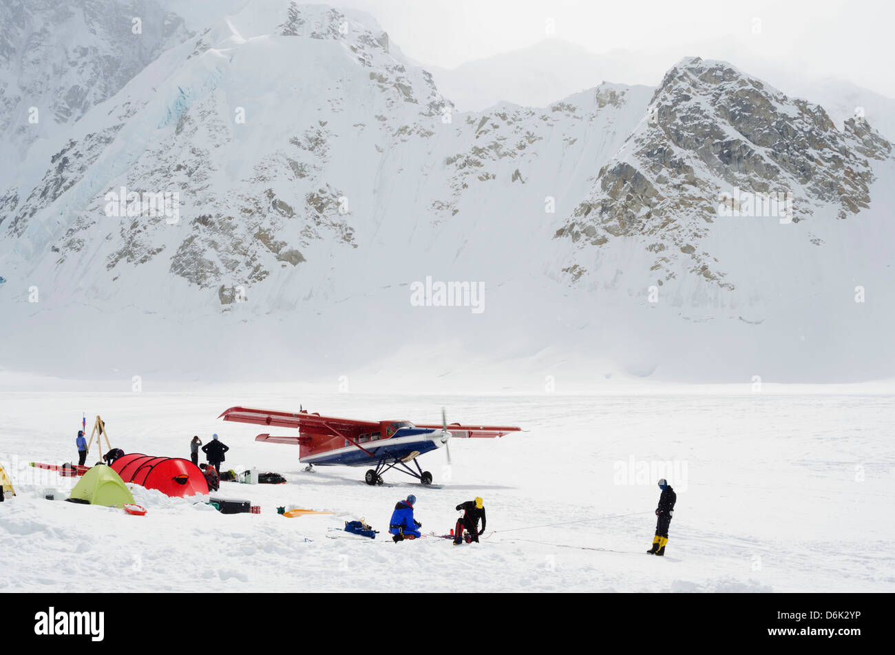 Denali base camp hi-res stock photography and images - Alamy