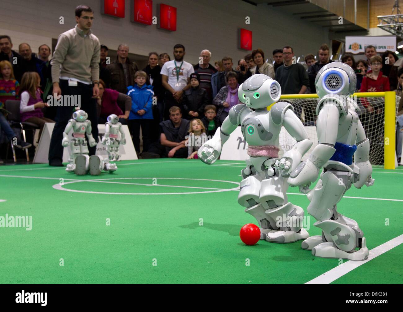 Spanish robots hi-res stock photography and images - Alamy