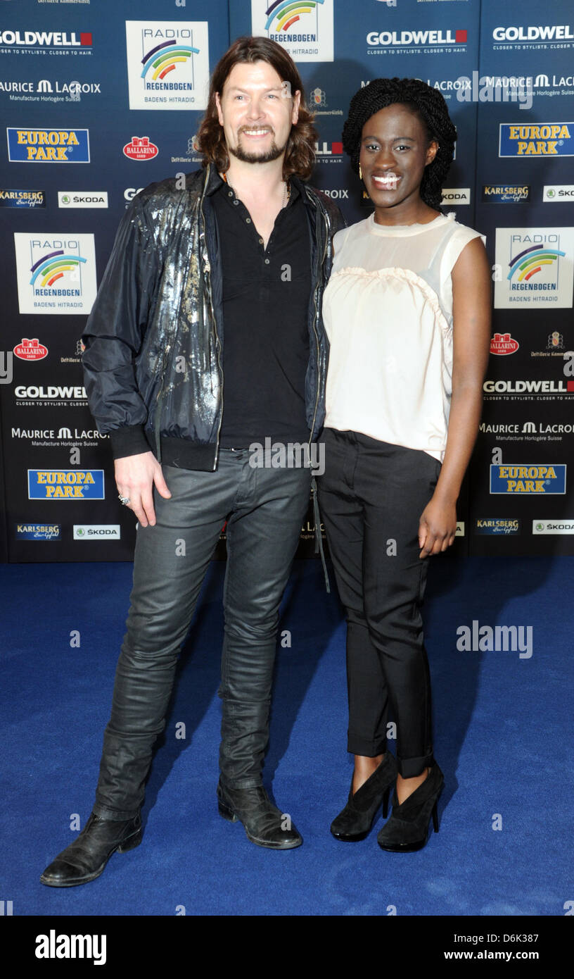 Irish musician Rea Garvey (L) and German singer Ivy Quainoo smile on ...