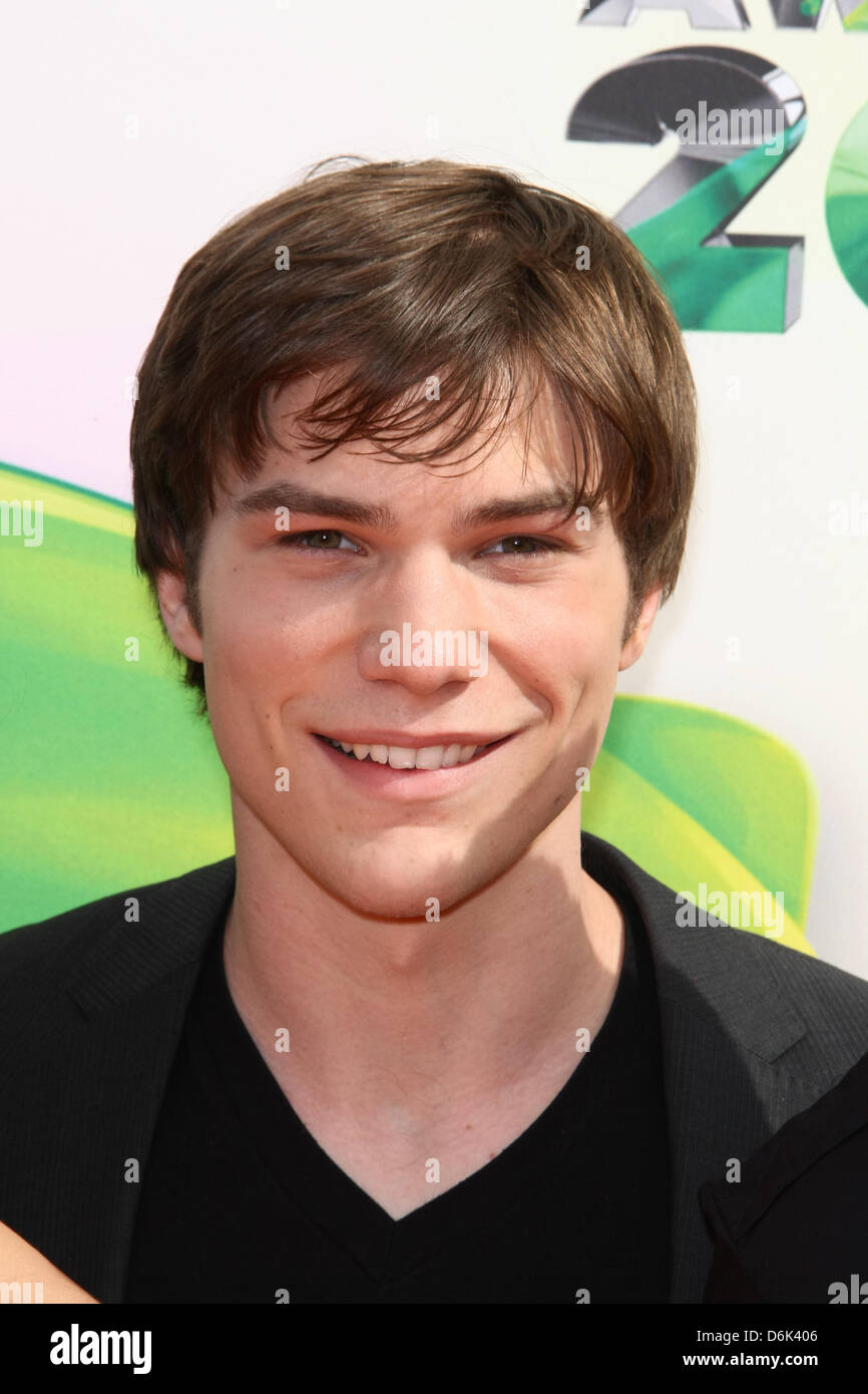 Actor Nick Krause arrives at Nickelodeon's 25th Annual Kids' Choice ...