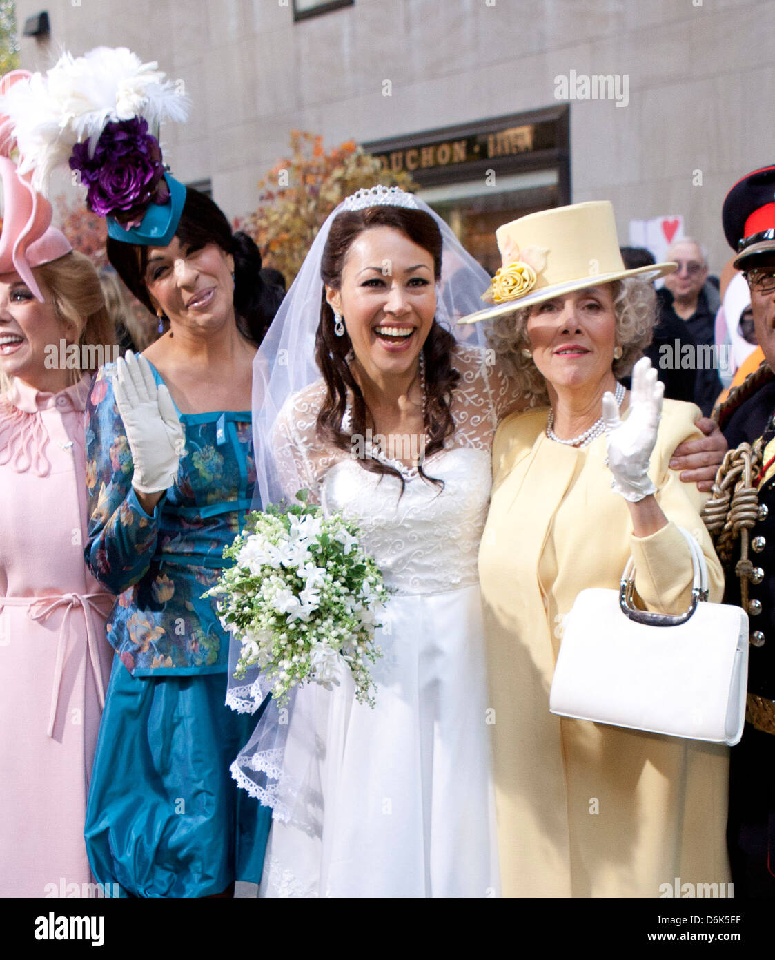 Kathy Lee Gifford, Hoda Kotb, Ann Curry, Meredith Vieira dress up as ...