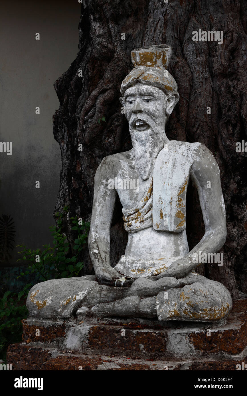 God under tree hi-res stock photography and images - Alamy