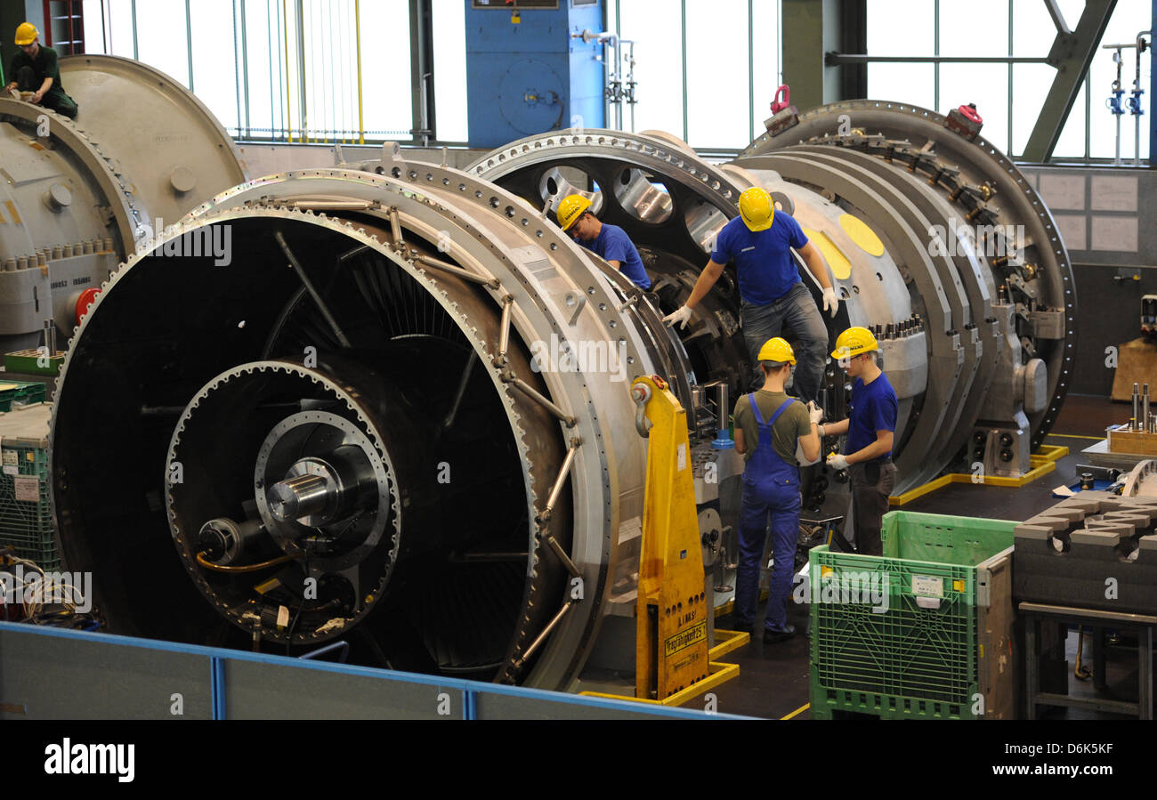 Berlin germany siemens gas turbine hi-res stock photography and images ...