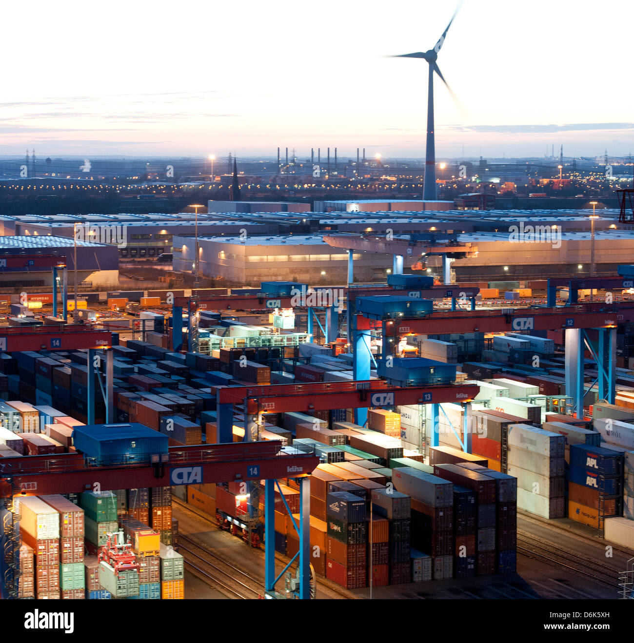 Automated guided vehicles hi-res stock photography and images - Alamy