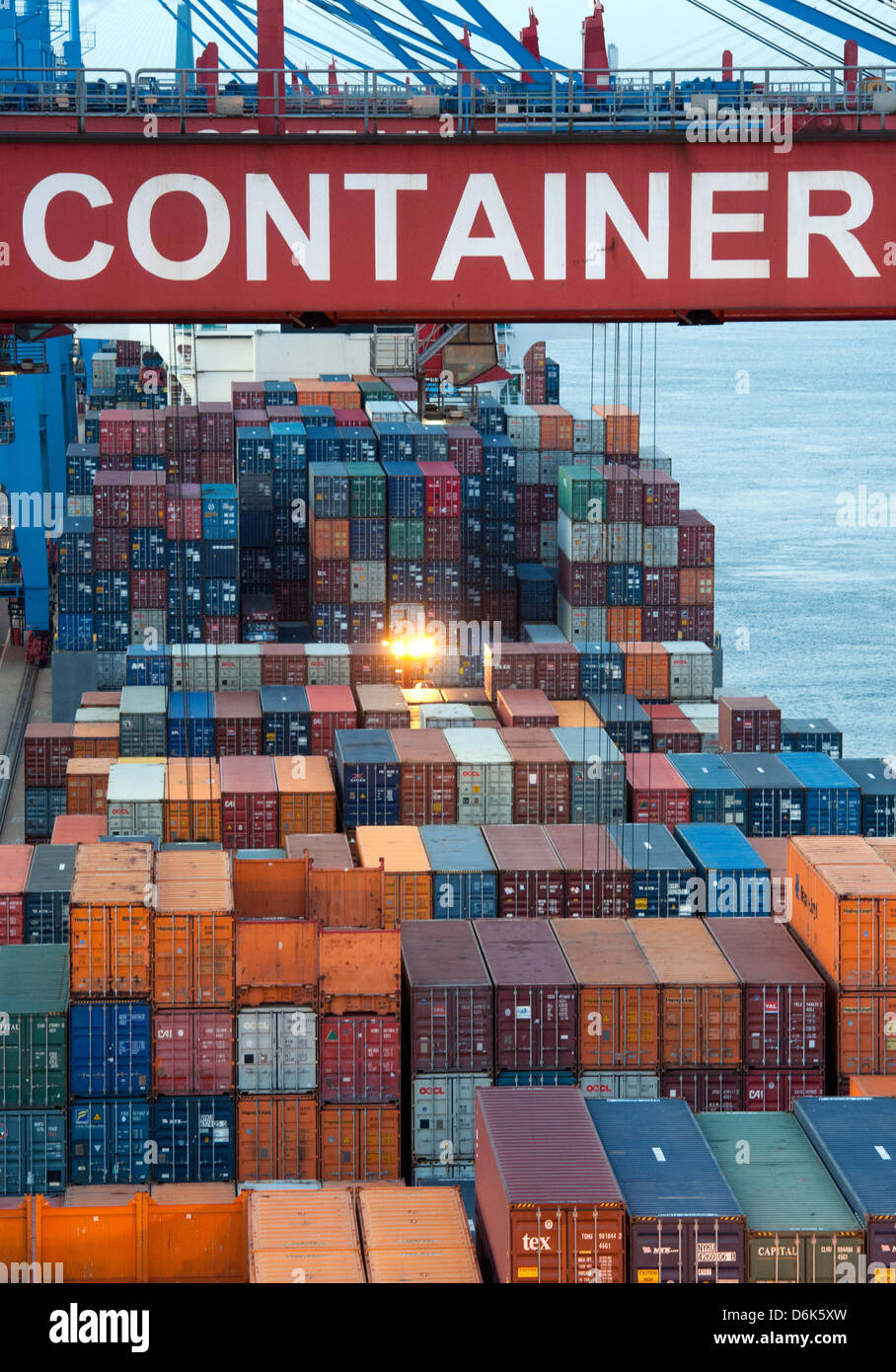 Automated guided vehicles hi-res stock photography and images - Alamy