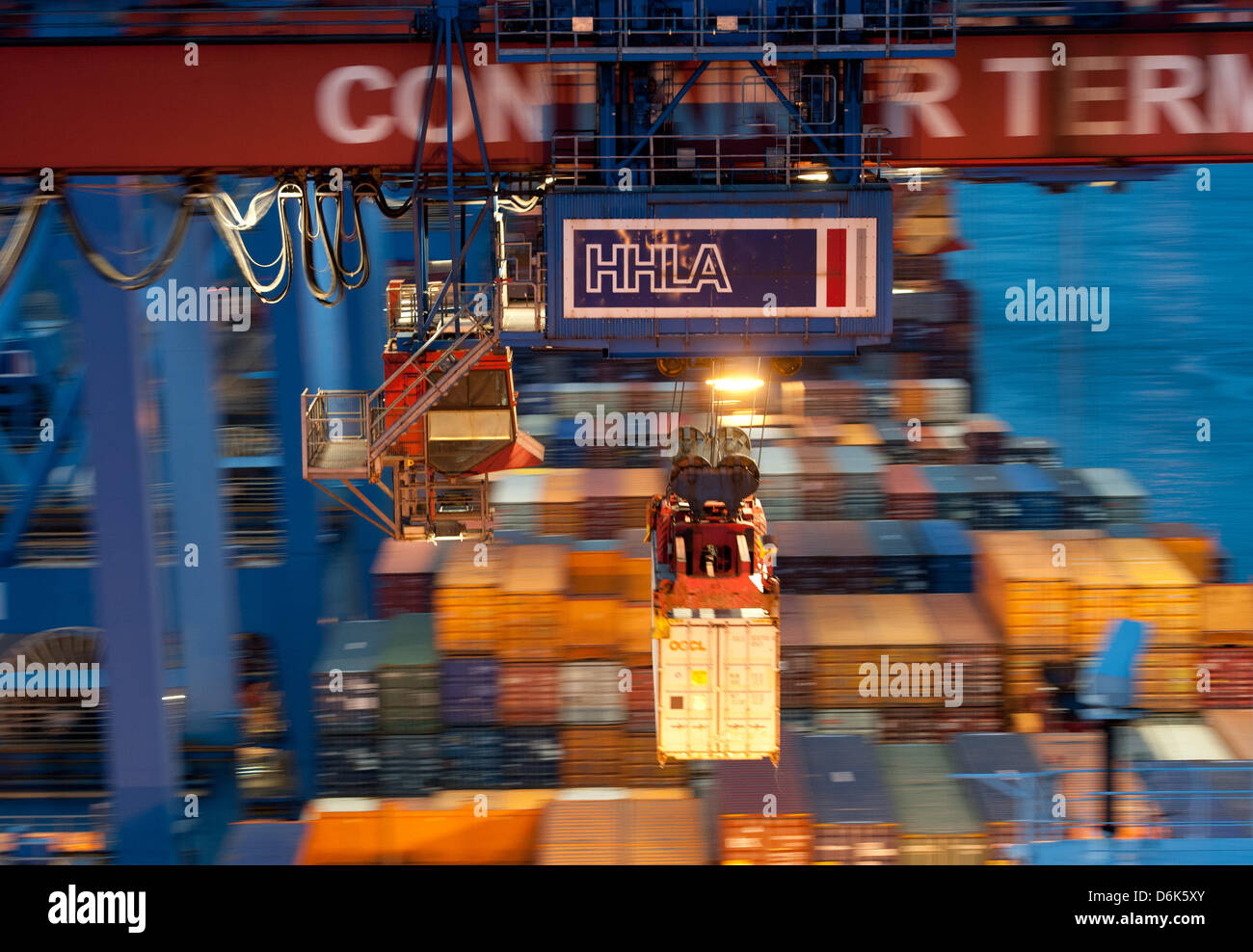 Containers are being transported at the container terminal Altenwerder ...