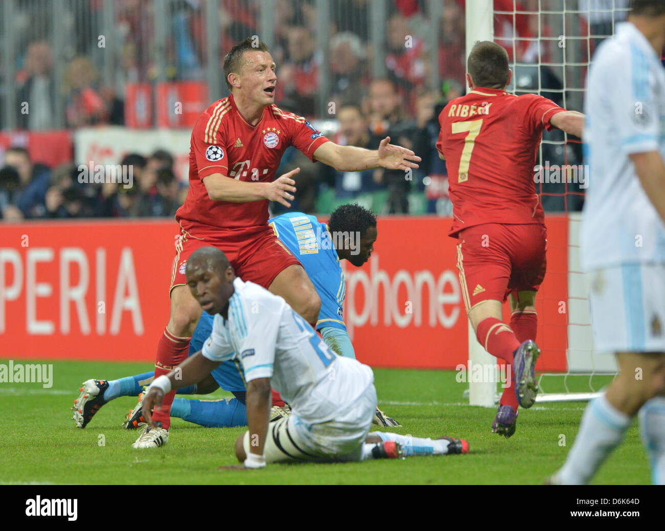 Ivica olic munich celebrates goal hi-res stock photography and images ...