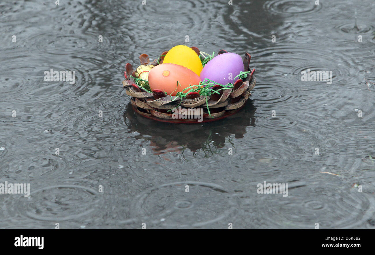 ILLUSTRATION - An illustrated picture shows an Easter nest with ...