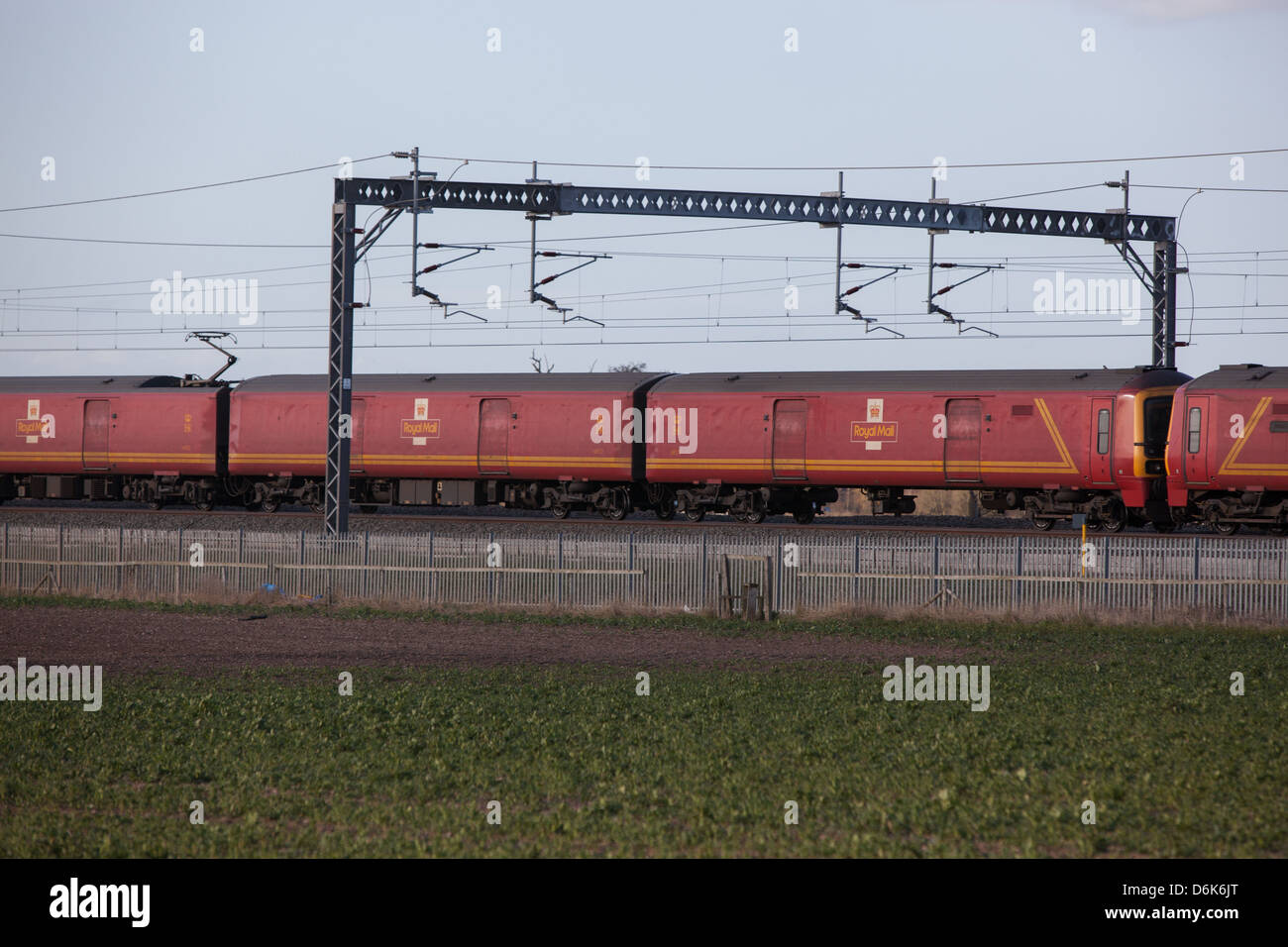 Royal mail train on electrified hi-res stock photography and images - Alamy
