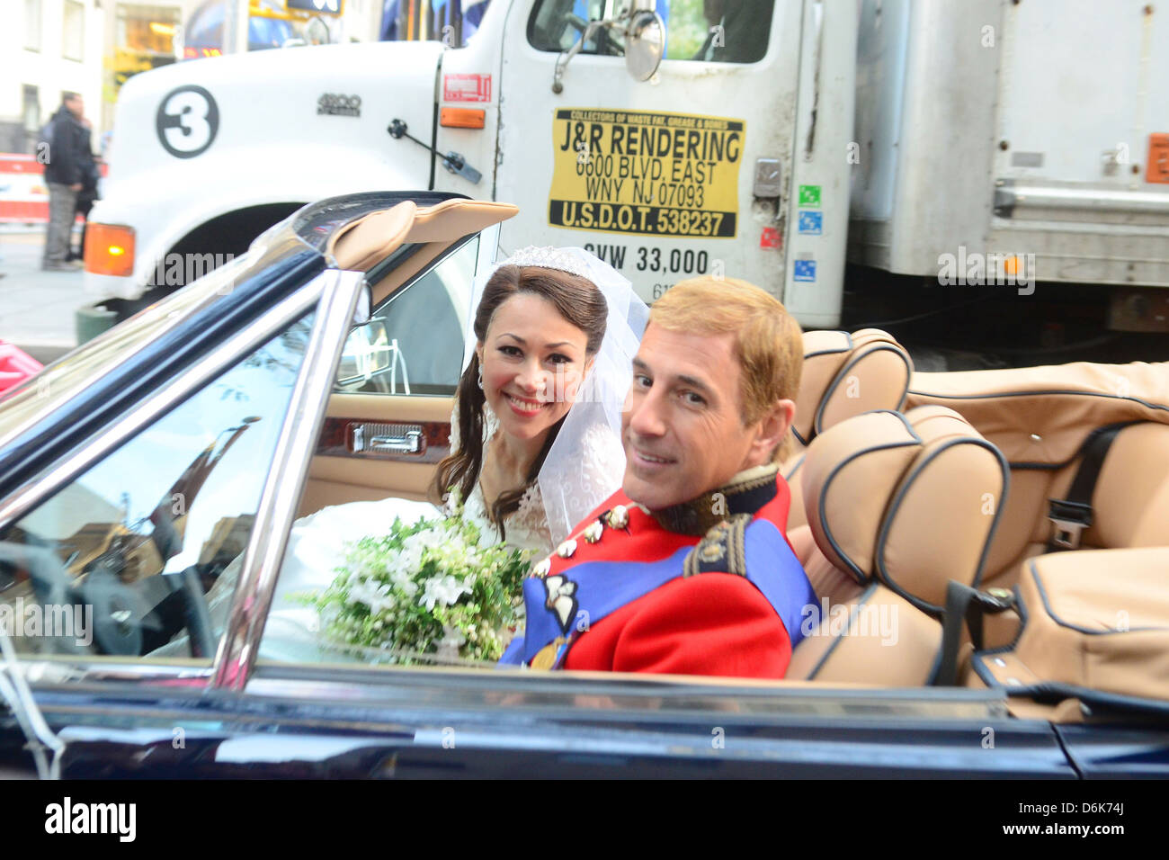 Matt Lauer and Ann Curry dress up as Prince William and Catherine ...