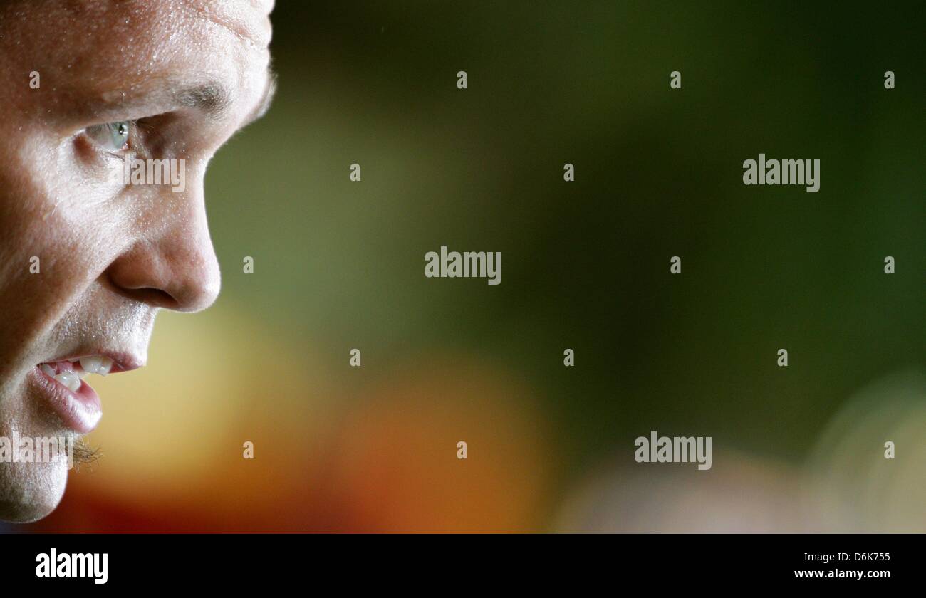 Australian boxer and IBF middleweight champion Daniel Geale trains at ...