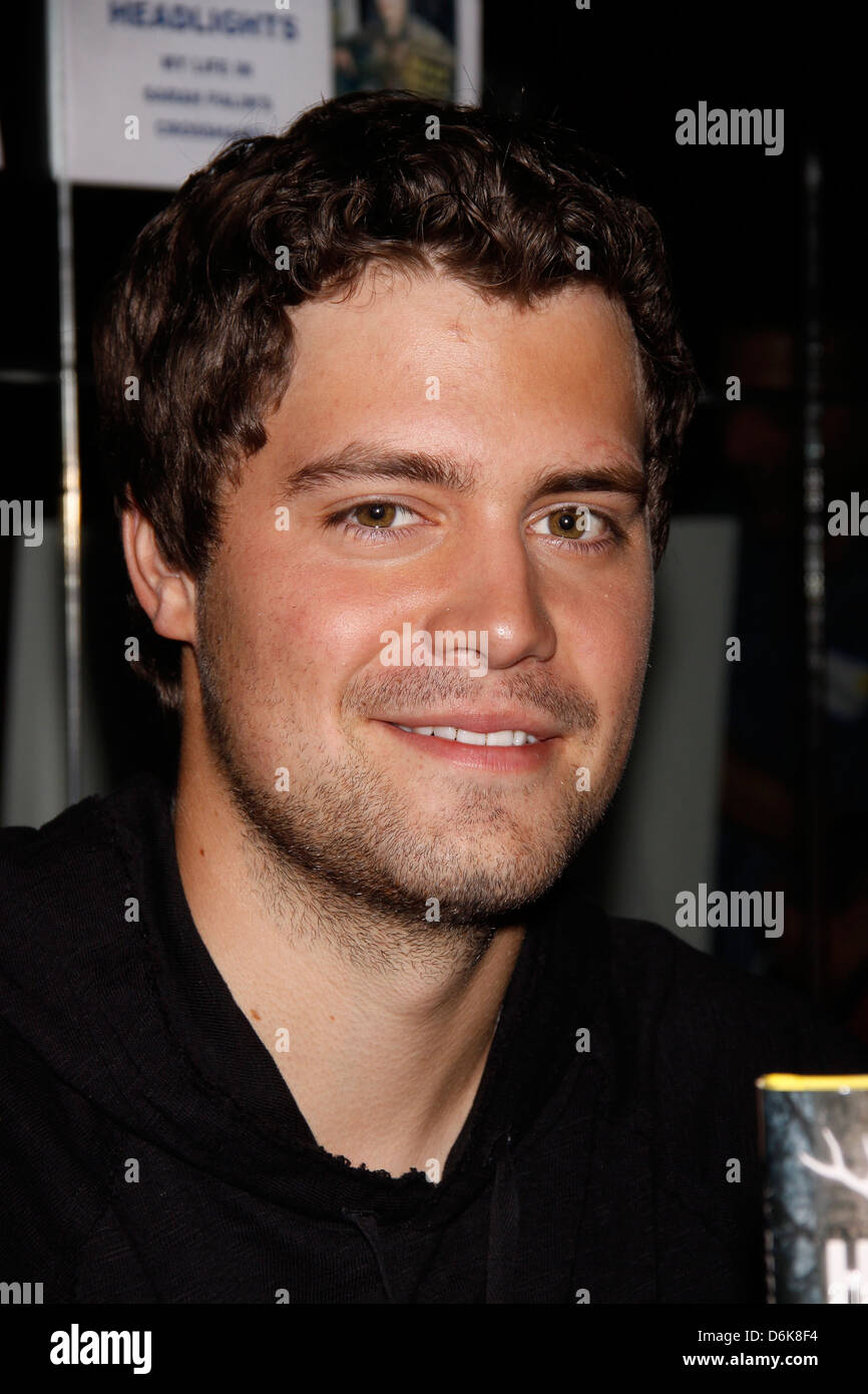 Levi Johnston promotes his new book 'Deer in the Headlights: My Life in ...