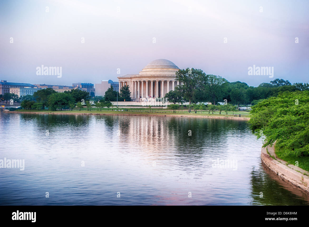 Tidal basin landmarks hi-res stock photography and images - Alamy