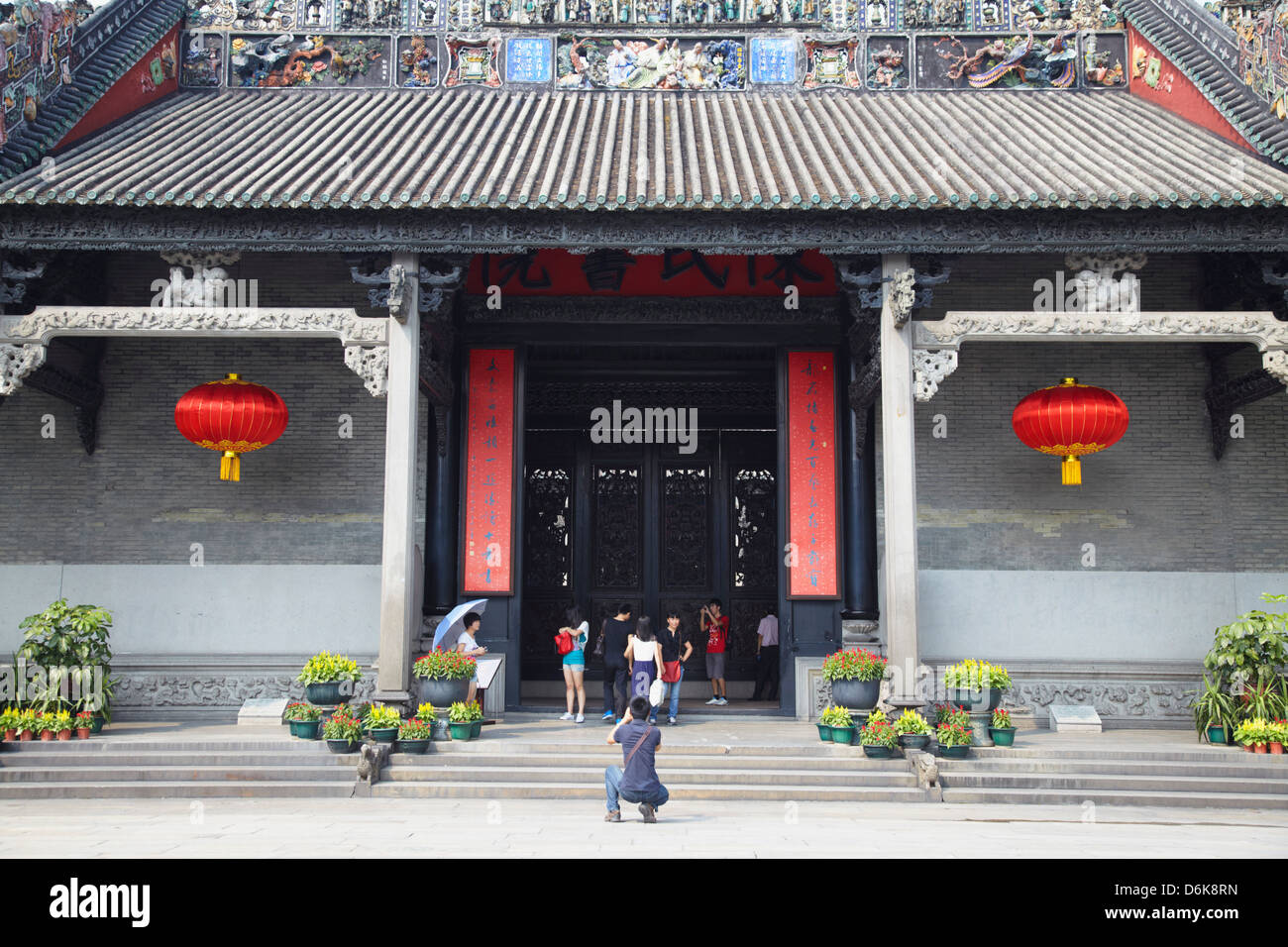 People at Chen Clan Academy, Guangzhou, Guangdong, China, Asia Stock ...