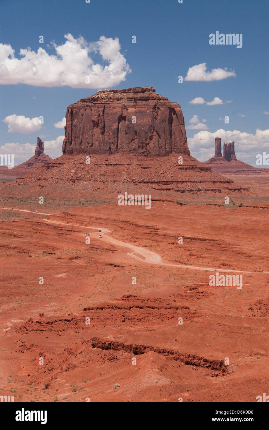 Monument Valley Navajo Tribal Park, Utah, United States of America ...
