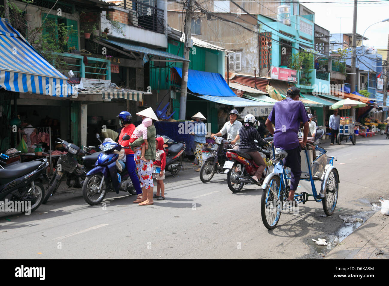 Street Scene, Cholon, Chinatown, Ho Chi Minh City (Saigon), Vietnam ...