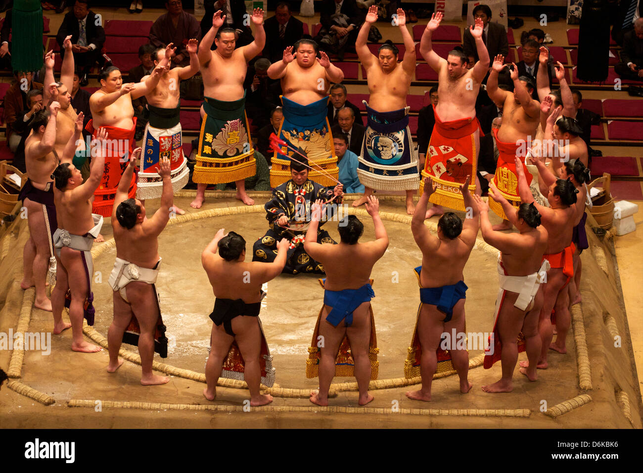Sumo hi-res stock photography and images - Alamy