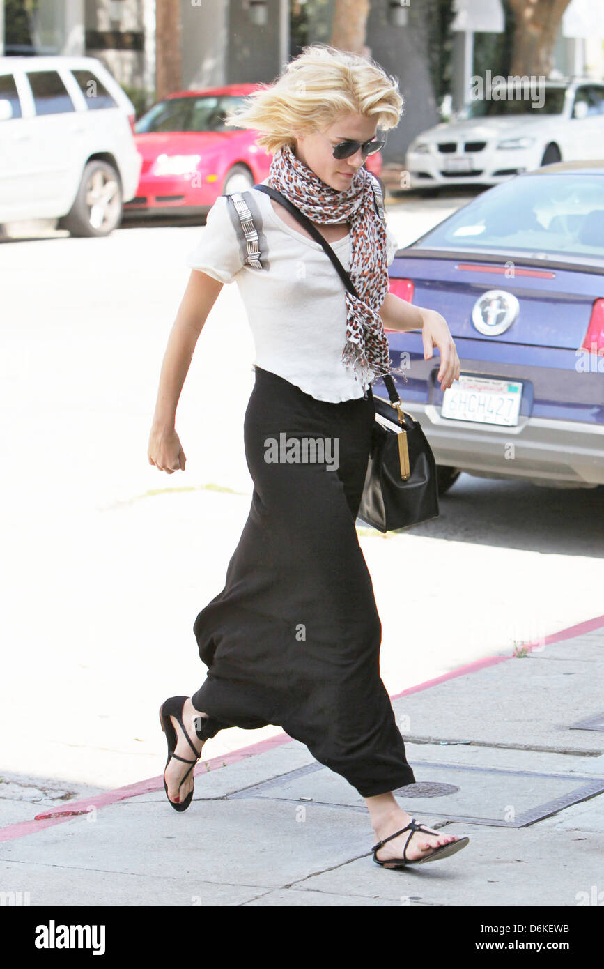 Charlie's Angels' star Rachael Taylor outside the Kate Somerville Skin ...