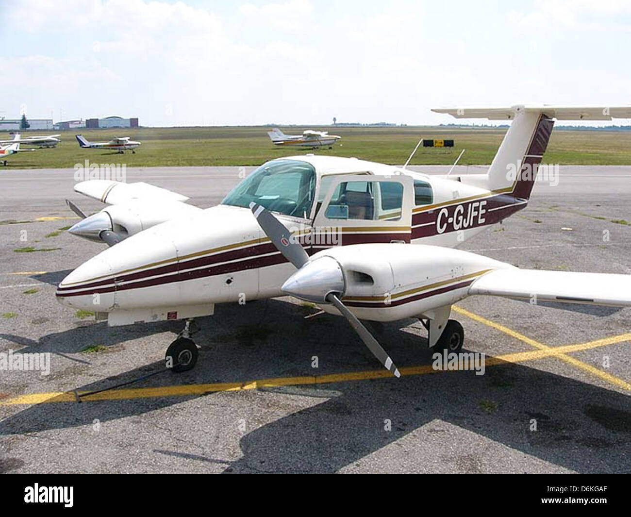 The Beechcraft 76 Duchess is a twin-engine light aircraft used for ...