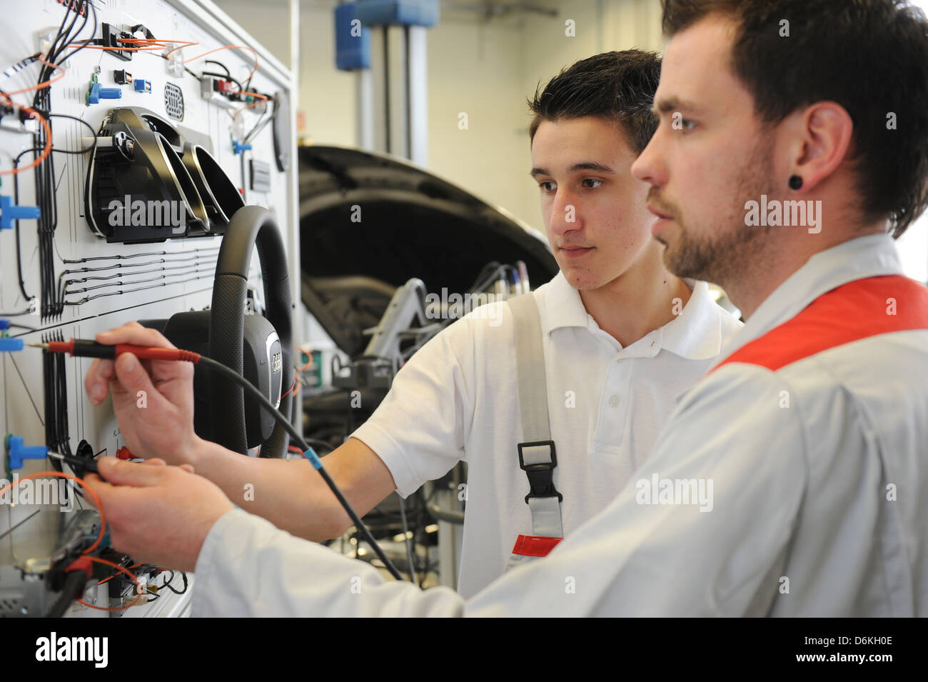 Industrial mechatronics trainee hi-res stock photography and images - Alamy