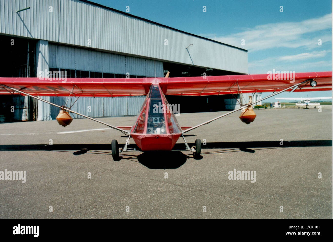 This image shows the Birdman Chinook 2S C-IBPE, a model of an aircraft ...