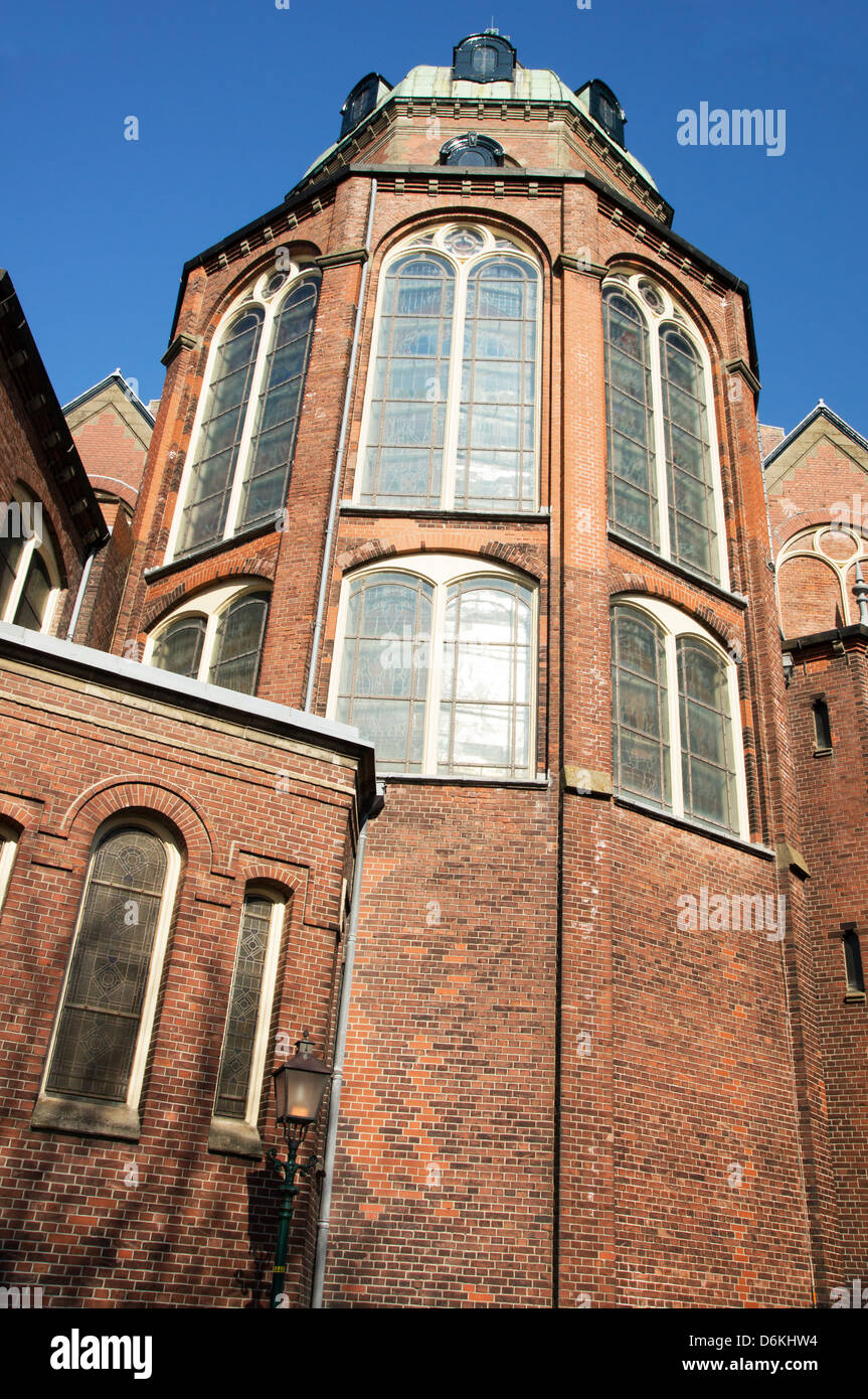 Large red brick church hi-res stock photography and images - Alamy