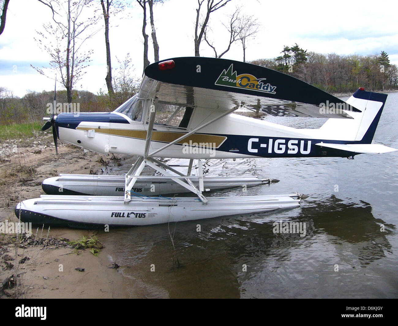 The CLASS R-80 Bush Caddy C-IGSU is a lightweight aircraft designed for ...