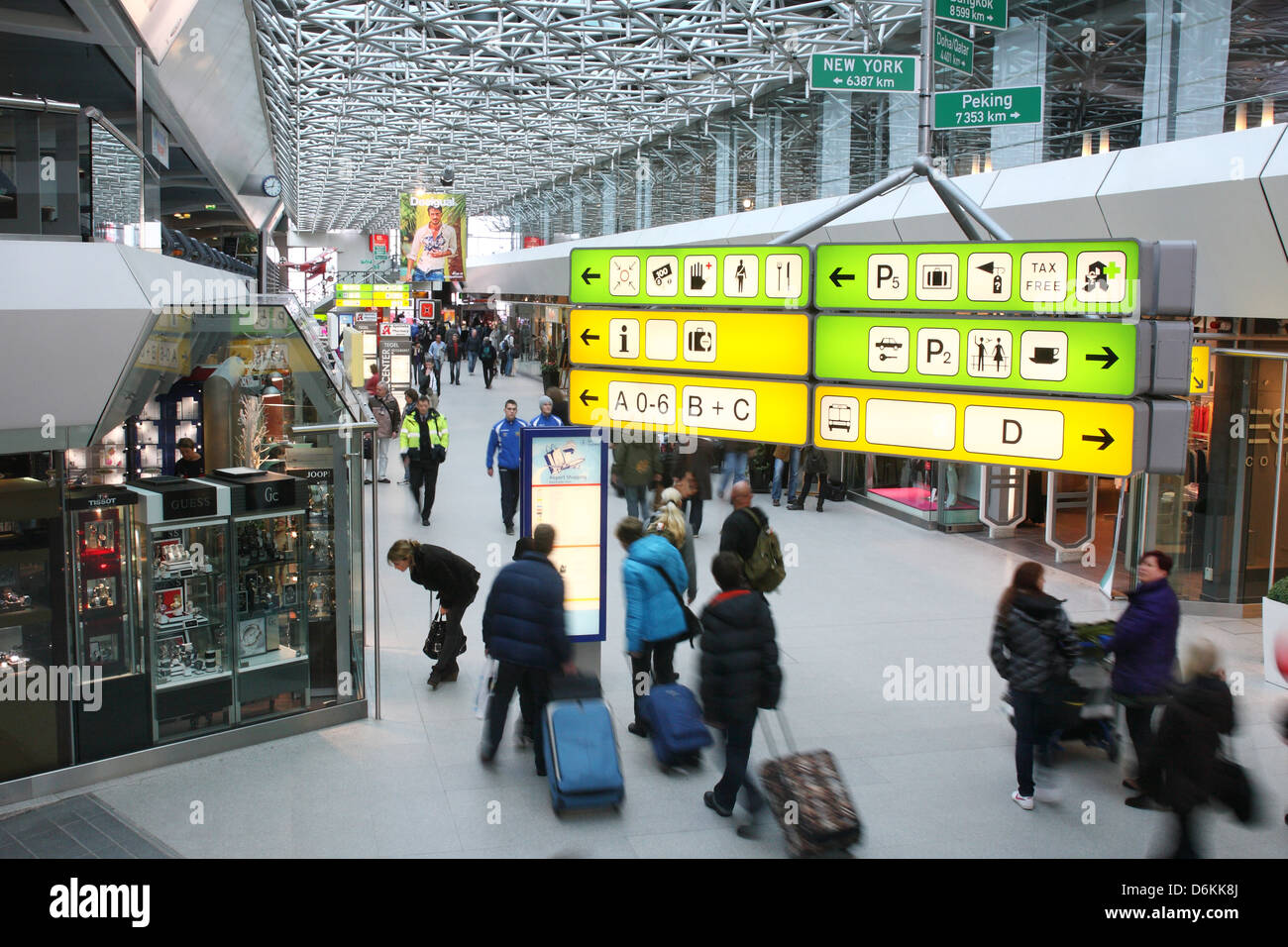 Main terminal hi-res stock photography and images - Alamy