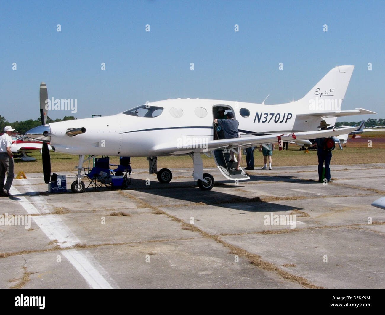 The Epic Aircraft LT is a high-performance light turboprop aircraft ...