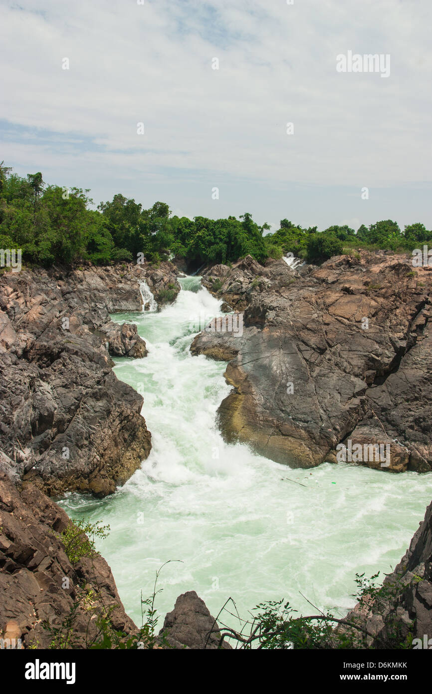 Khone Phapheng Waterfall, Southern Laos Stock Photo - Alamy