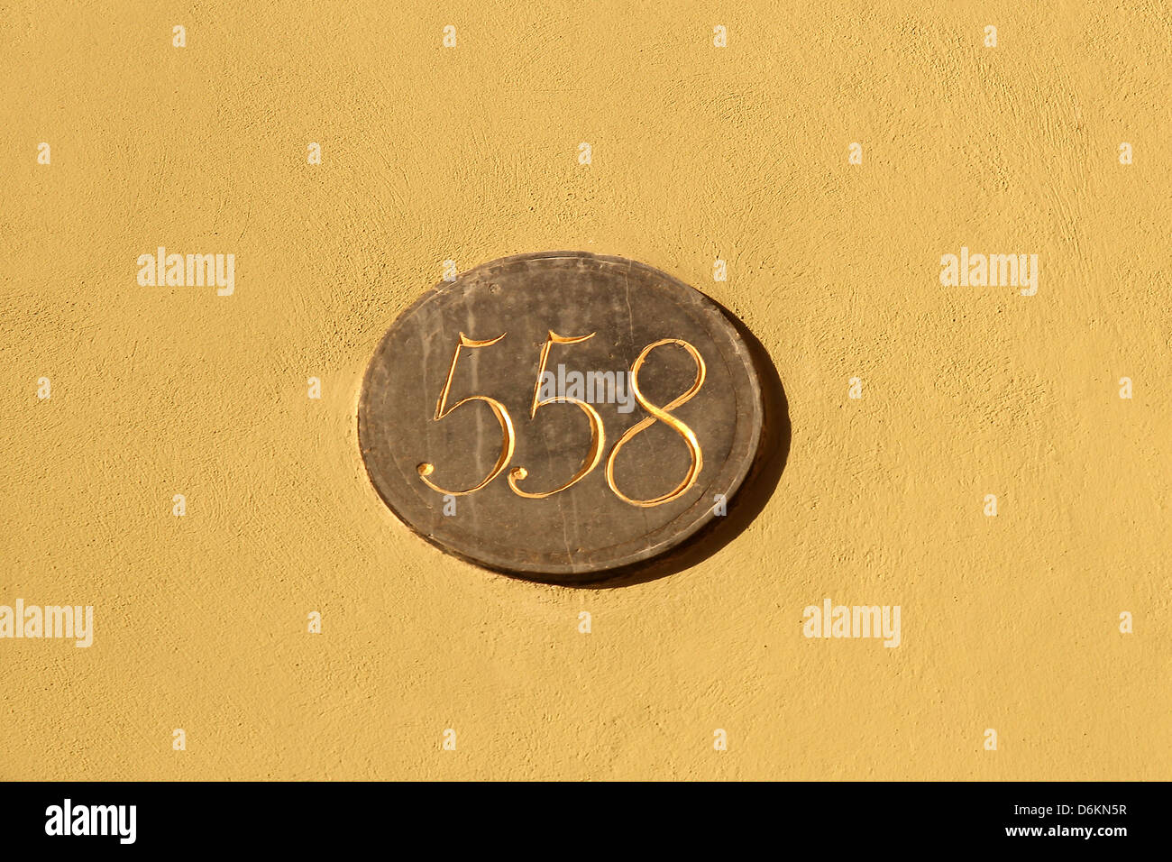 Plate mail texture hi-res stock photography and images - Alamy