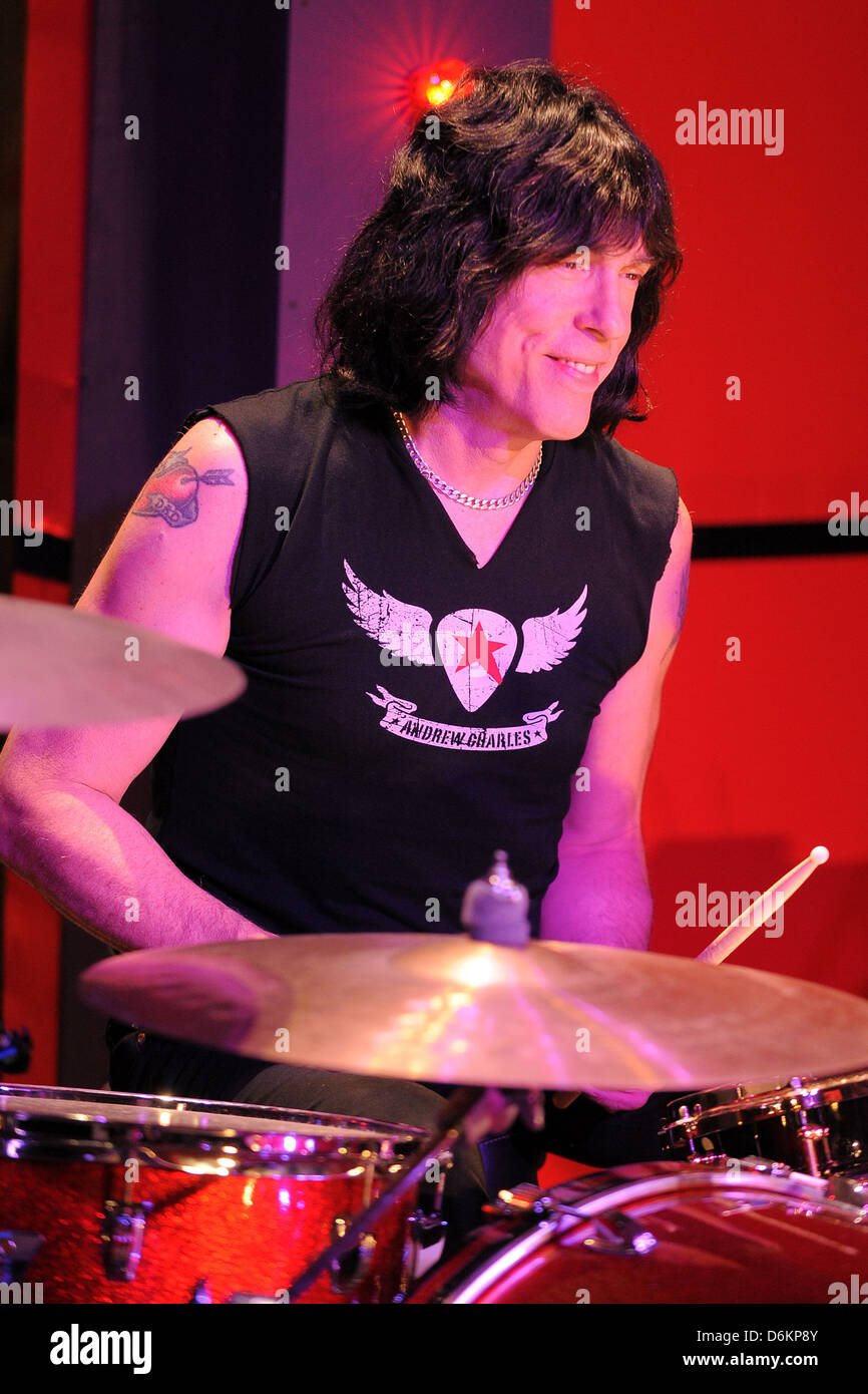 Marky Ramone Andy Hilfiger introduces rock inspired clothing line ...