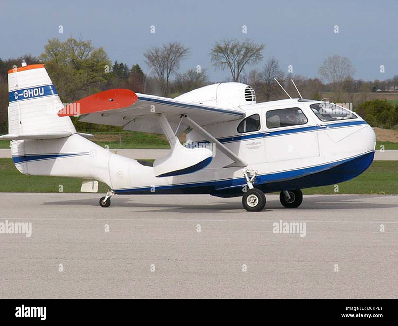 The Republic RC-3 Seabee C-GHOU is a light amphibious aircraft designed ...